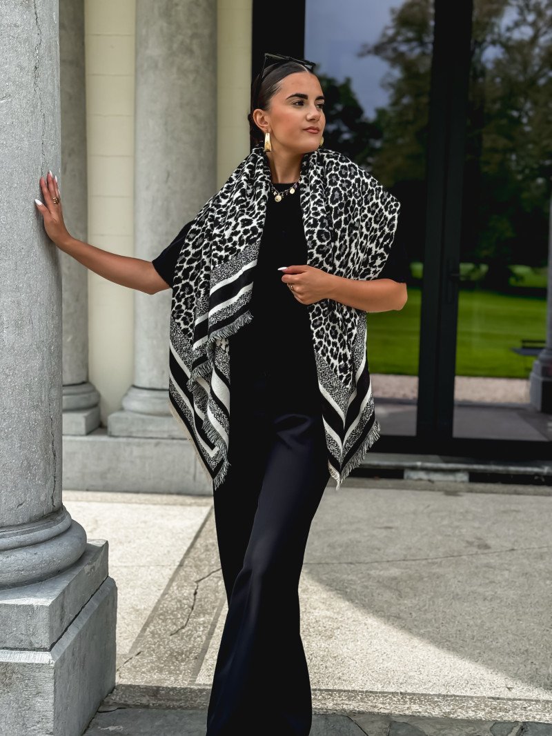 Echarpe léopard Laora - Noir/Ecru